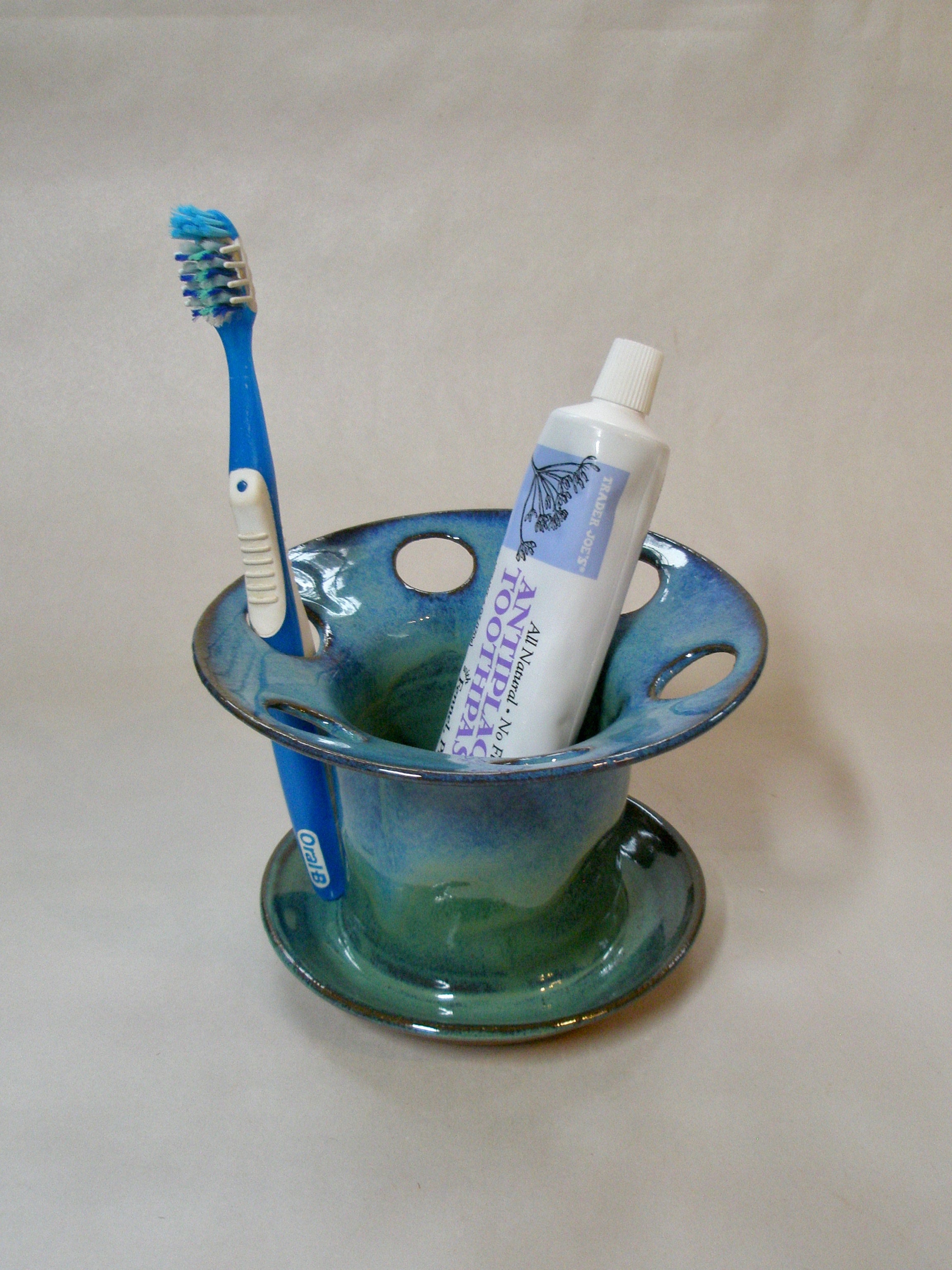 Toothbrush Holder- Spring/Maria's Glaze | Joy Friedman Pottery